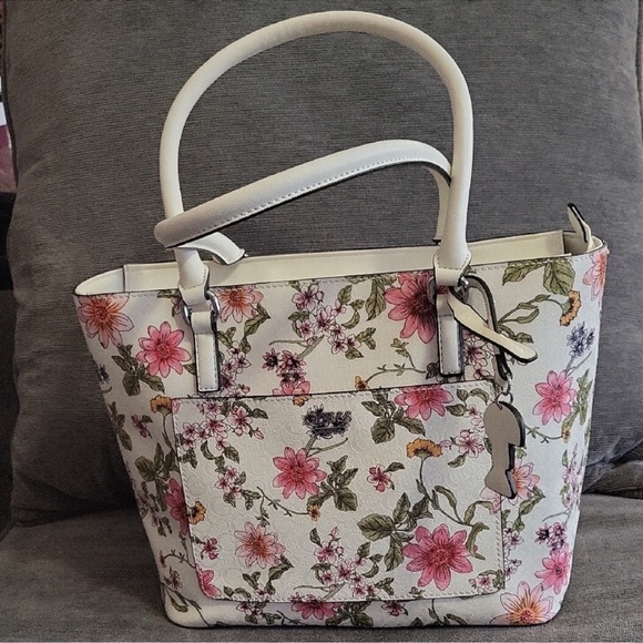 Guess | Bags | Guess Floral Tote Bag White And Pink Euc | Poshmark